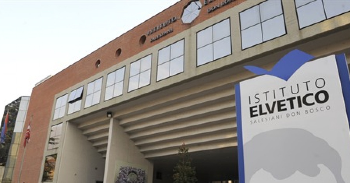 "Mio figlio 'imprigionato' all'istituto Elvetico per un anno intero ...