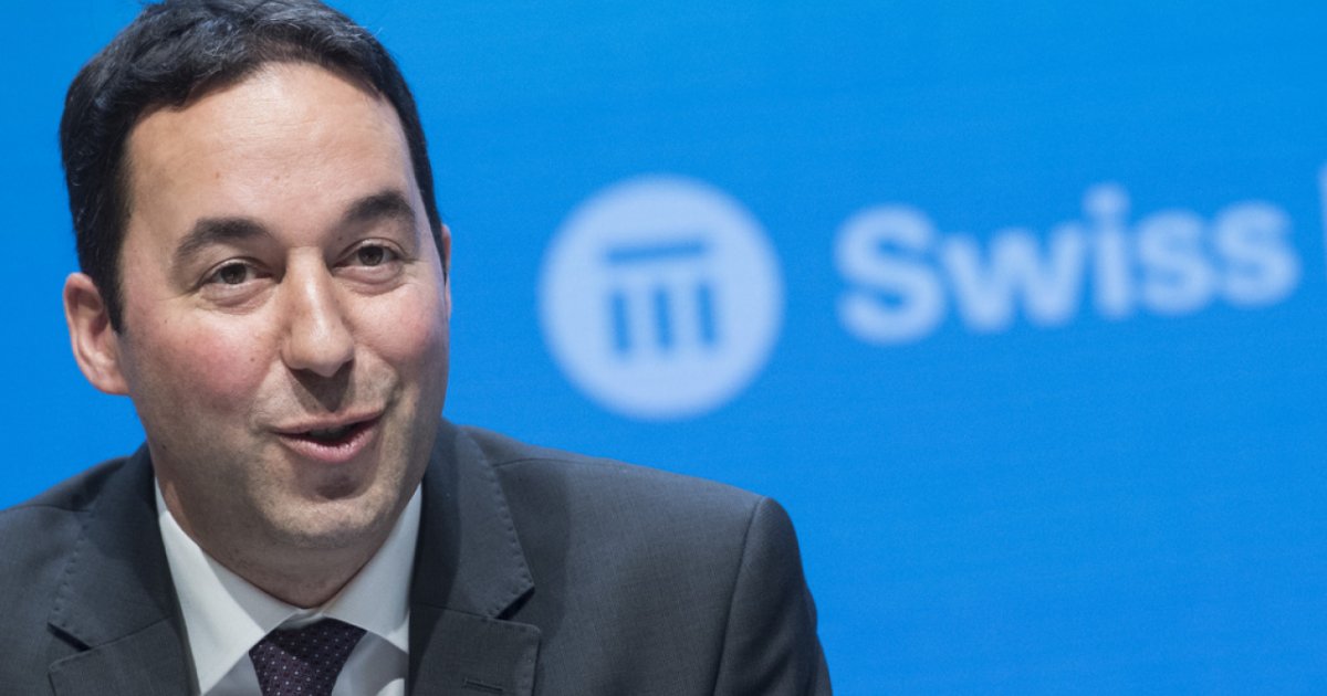 Swiss Re: il CEO guadagna quanto 74 anni di una normale busta paga ...