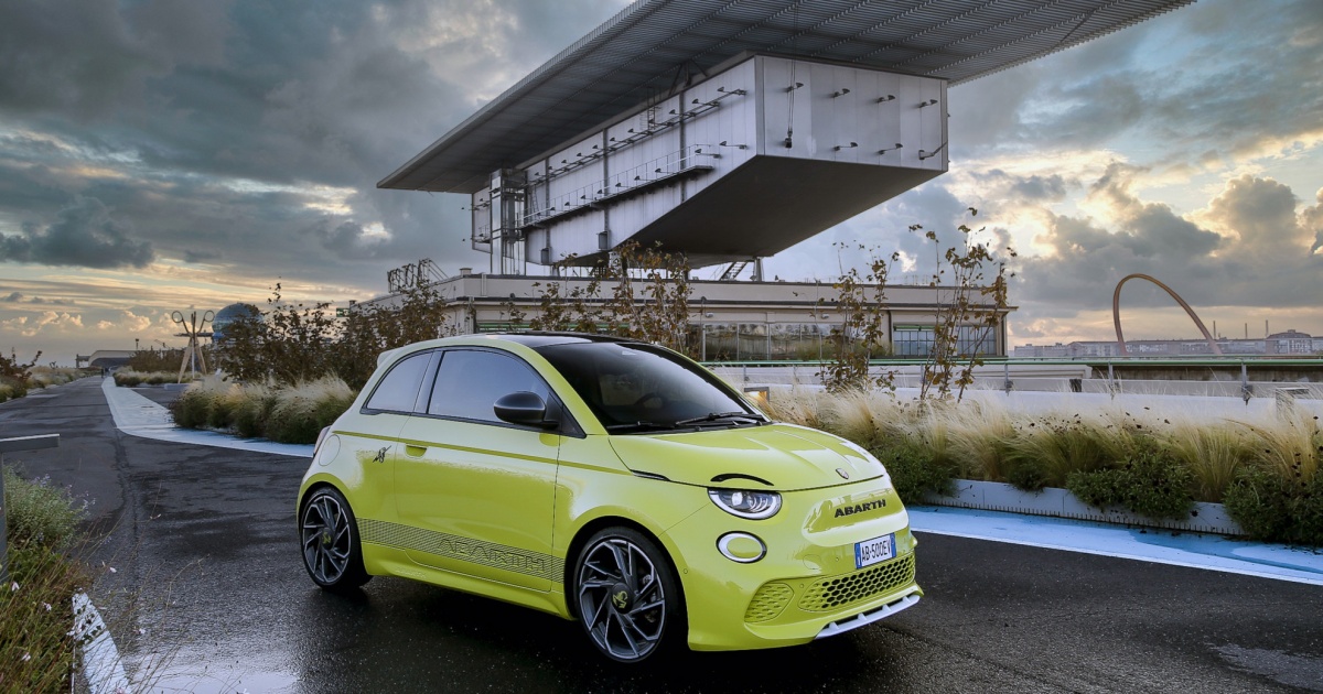 Abarth 500e: una vera auto dello Scorpione, ma a batteria - Ticinonline