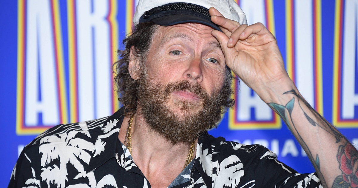 Jovanotti in sedia a rotelle dopo l’intervento: «Inizio a muovermi» - Ticinonline