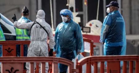 I primi passeggeri della "crociera da incubo" sono sbarcati - Ticinonline